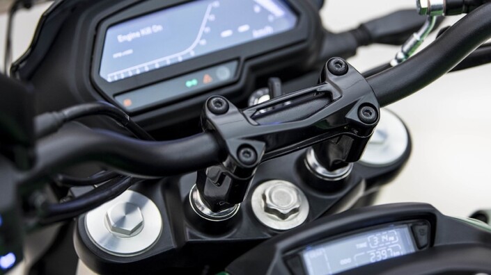 Dominar 400 2020 — Мотоциклы BAJAJ — Первый официальный дилер в Беларуси